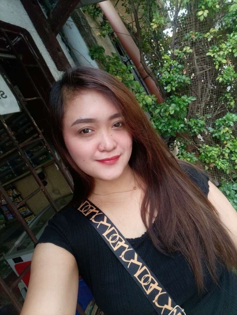 Au Pair | Message me here im interested to apply